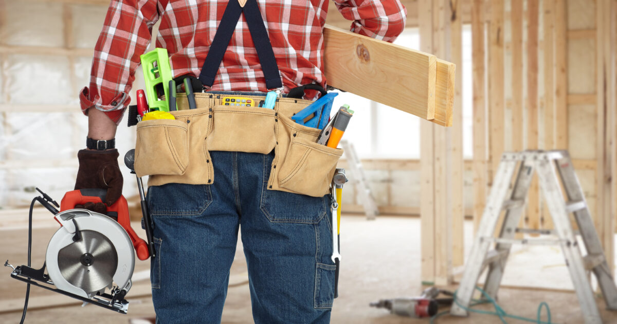 Klussen in huis: doe je dat zelf – of toch maar niet? - Dewaele - Dewaele