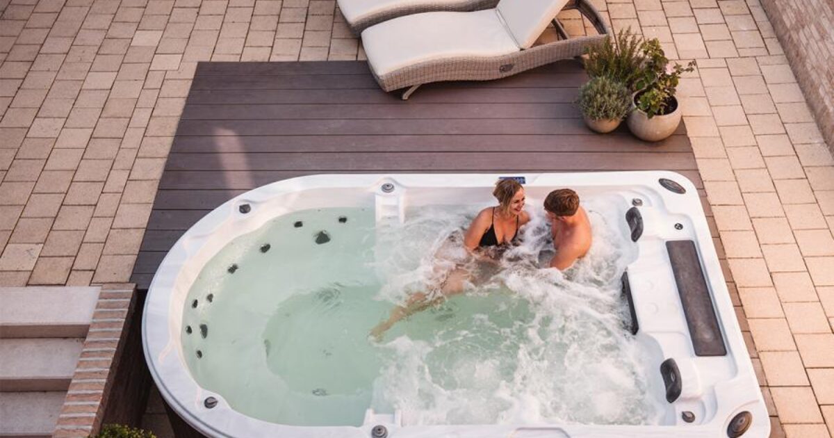 Maak uw wellnessdroom waar met een eigen jacuzzi - Dewaele