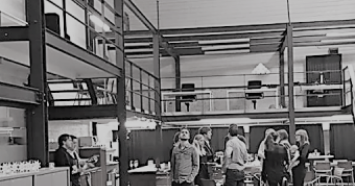 Around media & Dewaele bedrijfsvastgoed: een perfect match - Dewaele